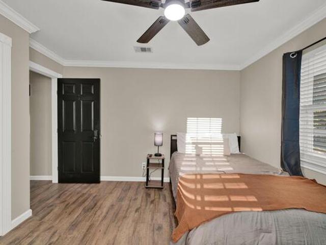 Modern Co Living near Texas Medical Center & Fannin South Transit