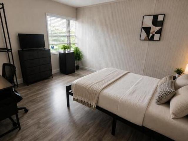Modern Co Living in Orlando | Free Utilities & Fast Wi Fi | Close to Transit