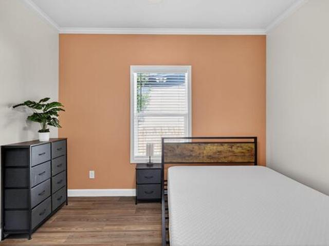 Modern Co Living in St. Pete | Free Utilities & Fast Wi Fi | Close to Transit, Shopping, & More! | Security System |Secure, Private Furnished Rooms | Private Parking