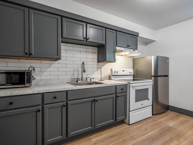 Modern CoLiving! Free High Speed Internet and Uti