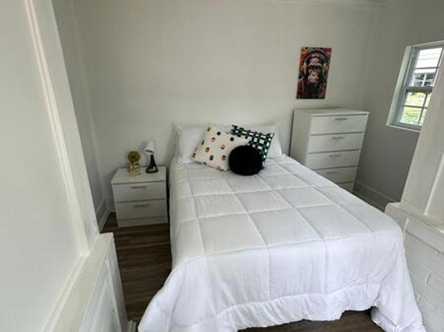 Modern CoLiving w/All Utilities Included‼No Move In Fee! Steps to Transit, Shopping, & More! Near Public Trans Free High Speed WiFiSmart Lock RoomsSafe & Quiet Neighborhood Security System5 mins to Shopping & Groceries Private Parking