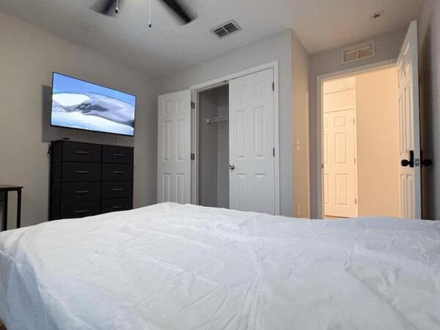 Modern Comfort: 4K TV & Mini Fridge in Every Room — Near Everything!