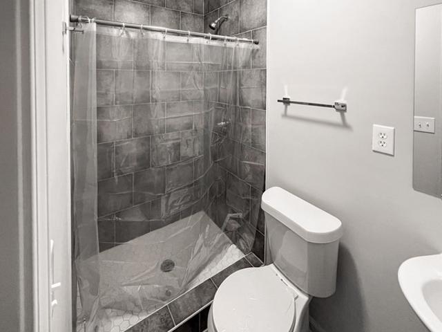 Modern & Comfortable Atlanta Home | Furnished, Secure, and Spacious | No Move In Fee, Free Wi Fi, Monthly Cleanings, Bus Stop 1 Mile Away, and Grocery Store 1.4 Miles Away