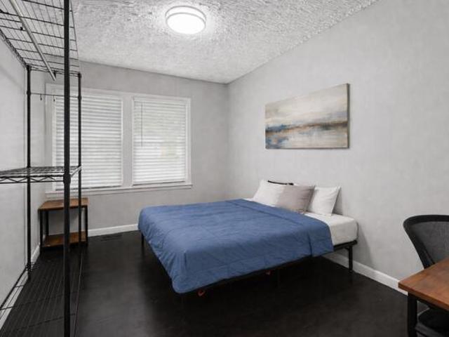 Modern & Comfortable Decatur Home | Fully Furnished, Secure, Free Wi Fi Monthly Cleanings Grocery 1.4 Miles Away Nearby Transit