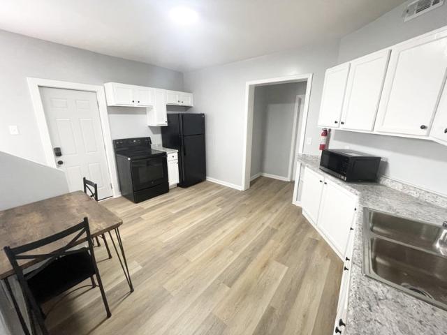 Modern & comfy home near downtown & Speedway