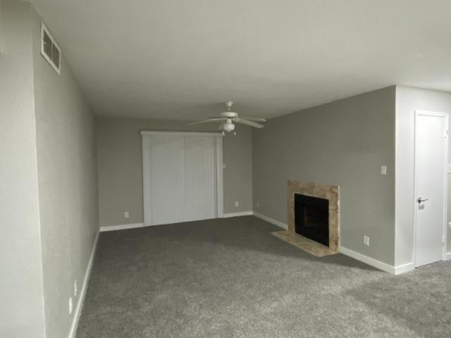Modern Condo in Houston | Available | $mo