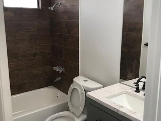 Modern and Homey Apartments in the Heart of Lancaster 2 Bedroom Apartment for Rent at 38675 38675 38707 12th St East, Palmdale, CA 93550