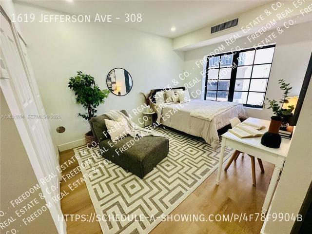 Modern And Stylish Studio Residence Steps From Lincoln Road: Fully Renovated, W/D In Unit & All Utilities Included