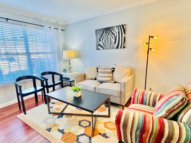 Modern AirbnbQuality Retreat in Brier Creek Desi
