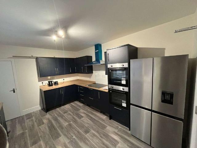 ✨ Modern All En Suite HMO in Cleethorpes – Stylish Living, All Bills Included ✨ Room 5 En suite