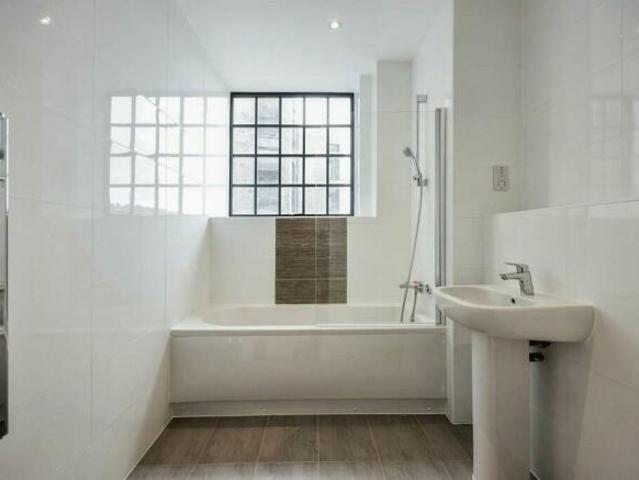 Modern Apartment in Secure High Wycombe Development Private Balcony Allocated Parking Available