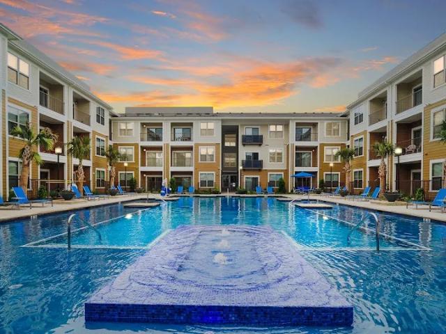 Modern Apartments — Pool Access — 1BR/1BA