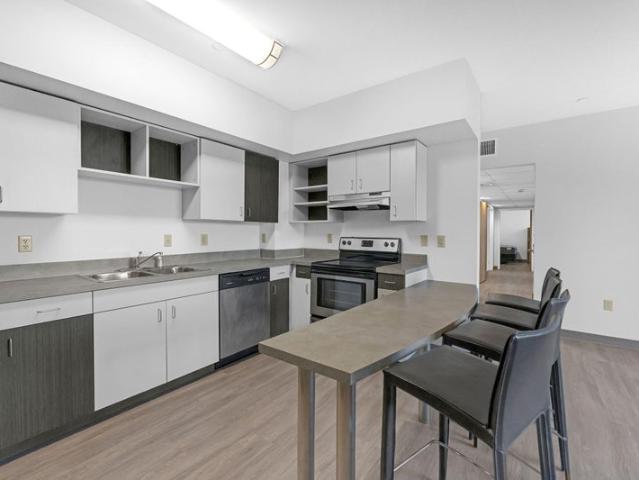 ⭐ Modern Barksdale Flats CoLiving: Affordable Priv
