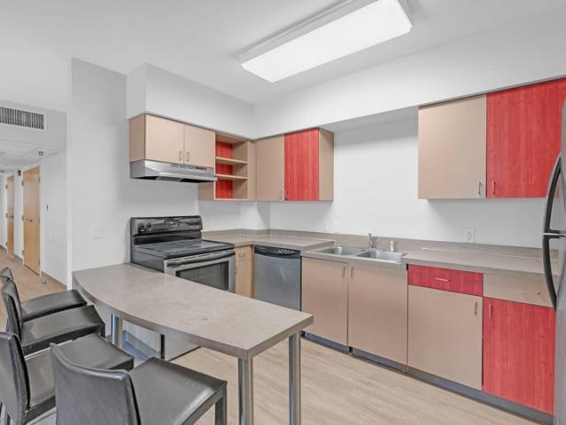 ⭐ Modern Barksdale Flats CoLiving: Affordable Priv