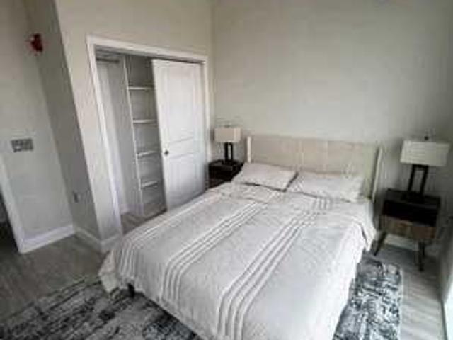 Modern Brand new contruction room available