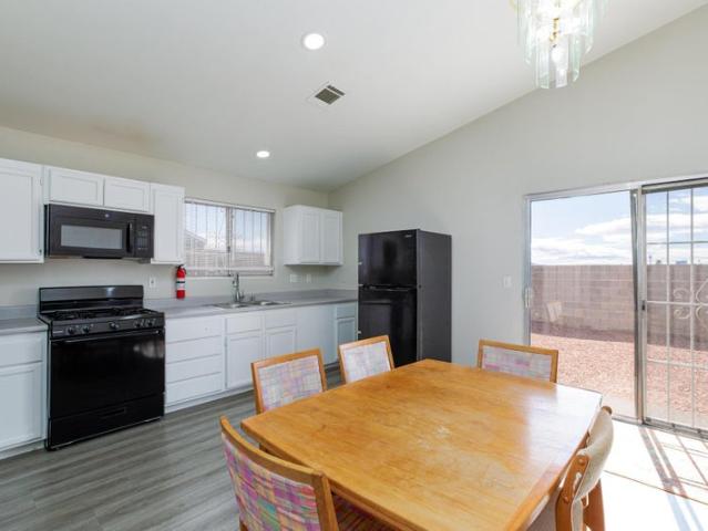 Modern Gem in North Las Vegas | Minutes from Nell