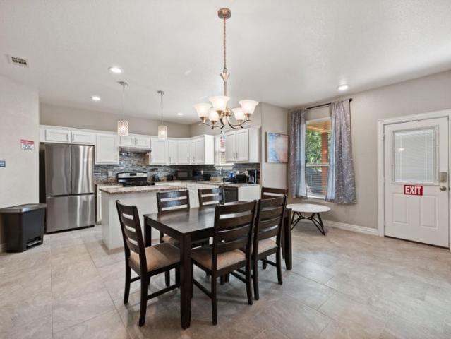 Modern Grand Prairie Property Enjoy a Spacious