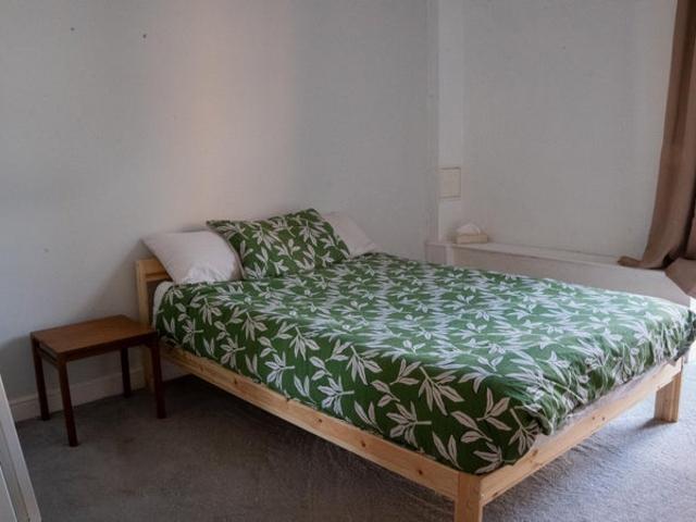 Modern Ground Floor Apartment in the Heart of Bed