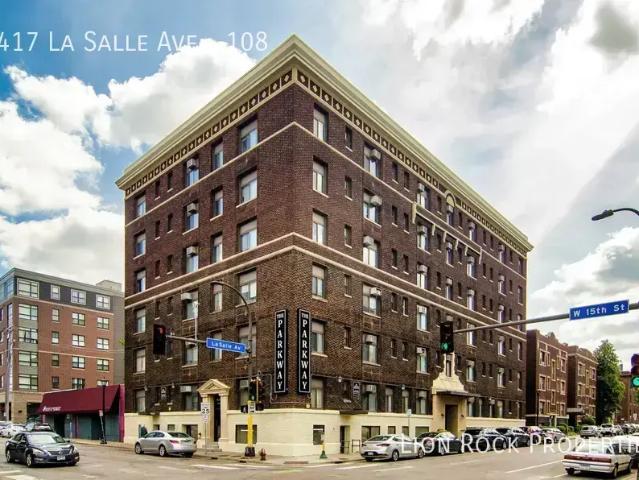 Modern Downtown Minneapolis Apartments — Where Modern Comfort Meets Downtown Living!