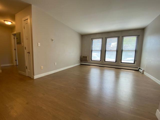 Modern Farwell Ave Apartments