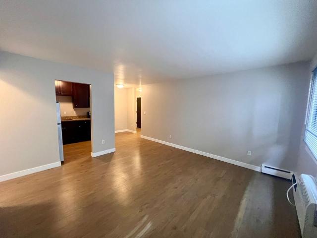 Modern Farwell Ave Apartments 1 Bedroom Apartment for Rent at 2019 N Farwell Ave, Milwaukee, WI 53202 Lower East Side