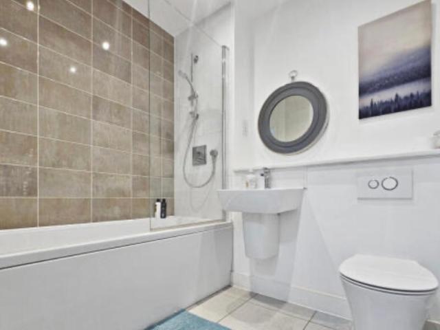 Modern Flat available for rent