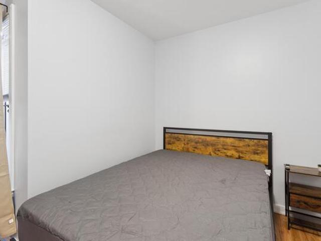 Modern Furnished CoLiving in North Philly | Smart TV • Fast Wi‑Fi • Mini‑Fridge • Washer/Dryer |