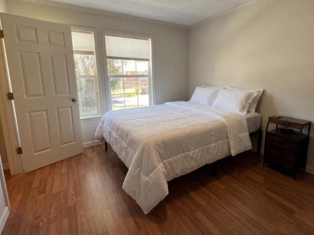 Modern Furnished Room | 7 Min to Downtown