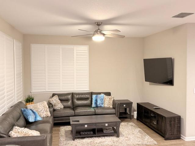 Modern Furnished Room in River IslandsLathrop