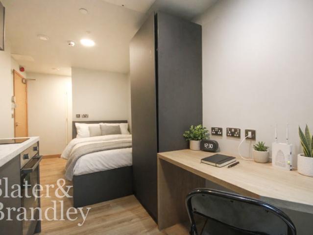 Modern Furnished Studio in NG1 Bills Included