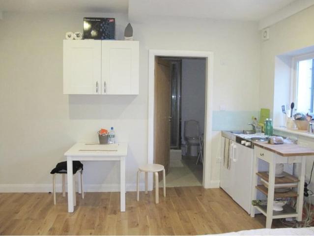 Modern Furnished Studio Kentish Town Bills Inc