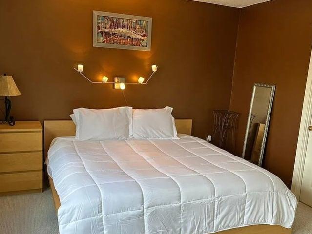 Modern Furnished Suite – Utilities & WiFi Included