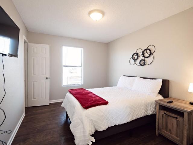 Modern Killeen Professional Retreat: Fully Furnis