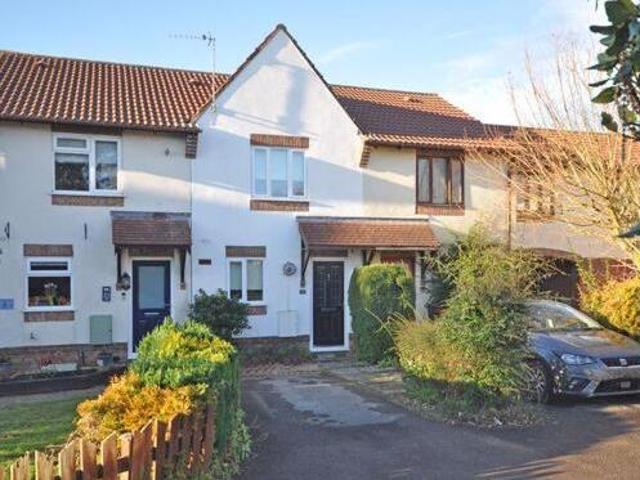 Modern House, Squires Close, 2 Bedroom Terraced