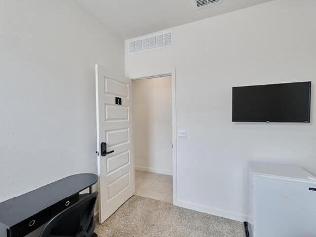 Modern Home | Furnished | Utilities | Wi Fi | Laundry | Kitchen | Work Station | Mini Fridge