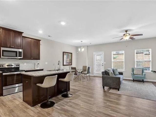 Modern Home near ATL Airport!
