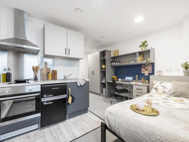 Modern High Floor Studio Available Now!