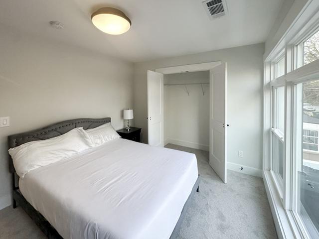 Modern High Quality Atlanta CoLiving | Brand New 5 Bed/3.5 Bath | Top Host | Big Kitchen + Living Room | Utilities + Fast Wi Fi | Backyard | Secure, Furnished Rooms