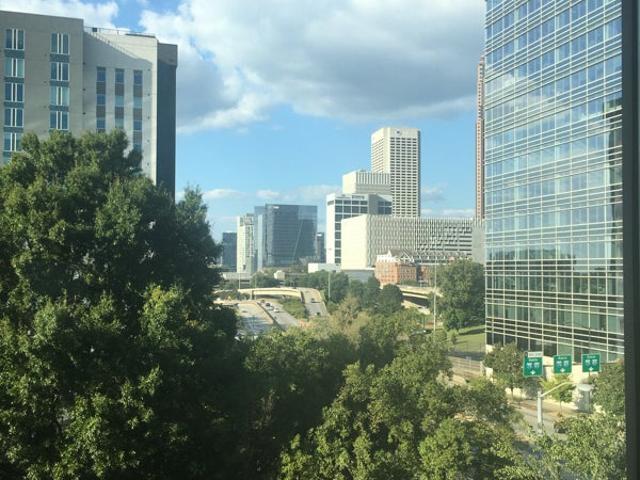 Modern highrise unit in Atlanta | 115 W Peachtree
