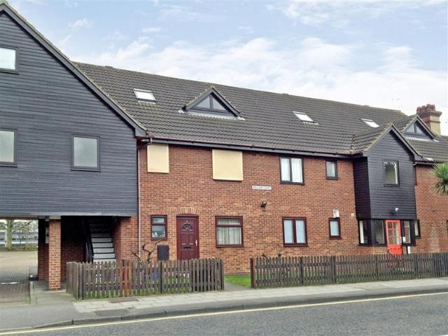 Modern one bed flat with Parking, Ilford IG1