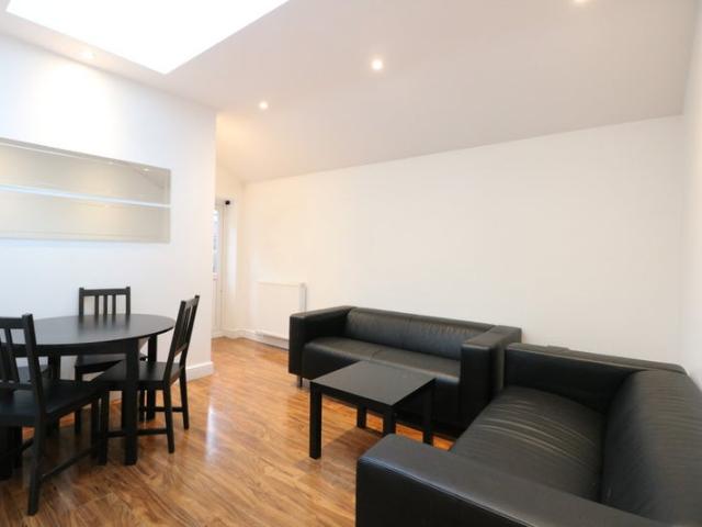 Modern one bed garden flat