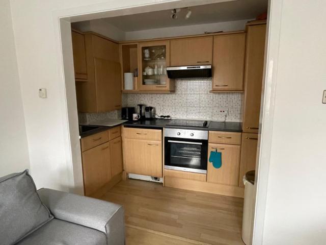 Modern One Bedroom Apartment in Stepney Green | Close to Tube Station and Amenities