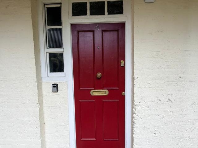 Modern One Bedroom Ground Floor Apartment at Kilner House, Clayton Street