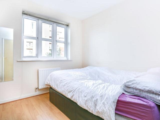 Modern One Bedroom First Floor Apartment with Balc