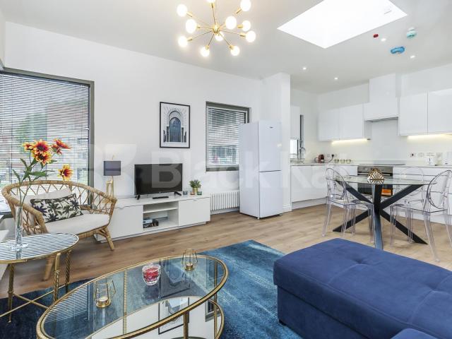 Modern One Bedroom Flat with Excellent Transport Links