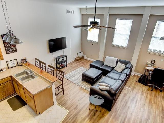 Modern Loft_Style One_Bedroom Apartment_Prime Loca