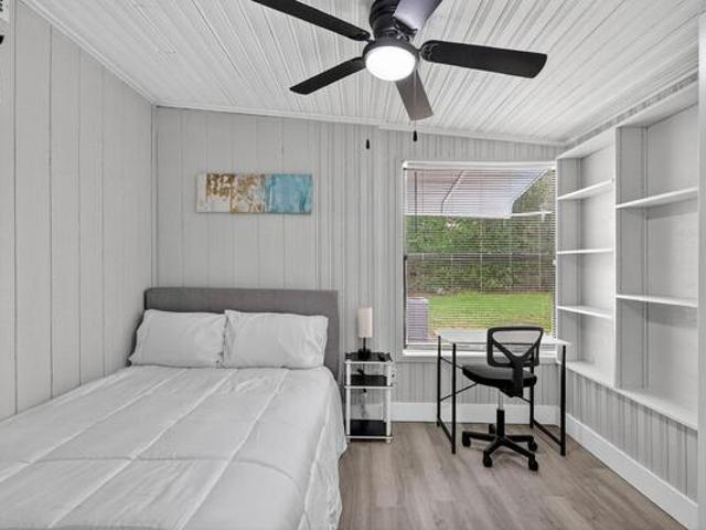 Modern Living Near USF – Temple Terrace Spot