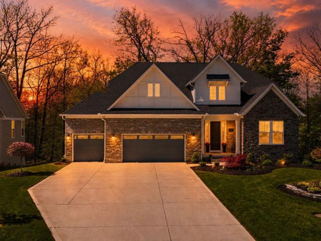 Modern Luxury! Lakes of Orange Single family home