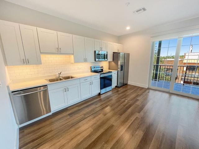 Modern Luxury Living at San Leon: Premier Apartments in Downtown Sanford