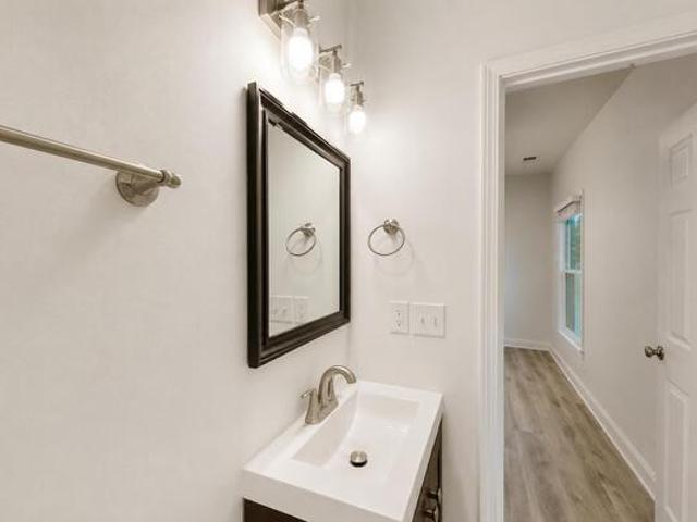 Modern Luxury PadSplit in Atlanta with Workspaces, High End TVs & Easy Transit Access